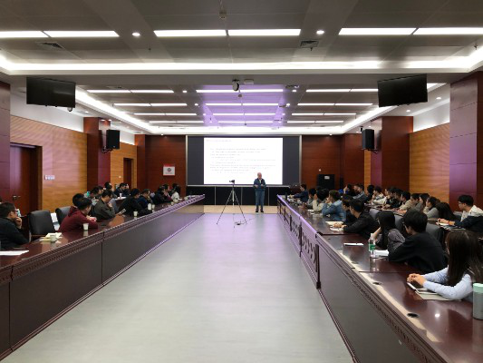 Cornell Professor Joseph Halpern Gives Lecture -管理学院英文